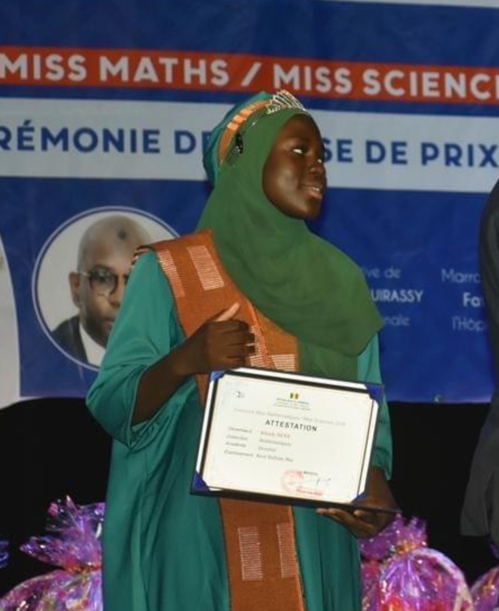 Miss Maths/Miss Sciences : l’Inspection d’académie de Diourbel remporte ...